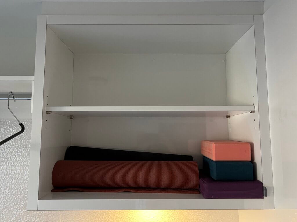 16 DIY Yoga Mat Storage Solutions and Tips for Home